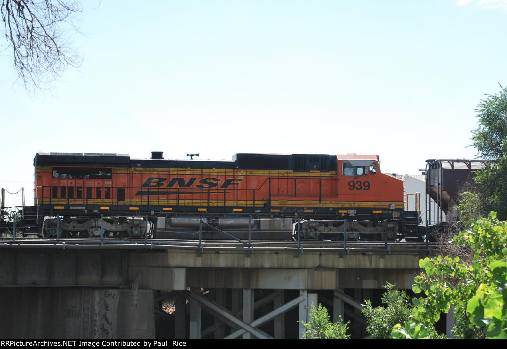 BNSF 939